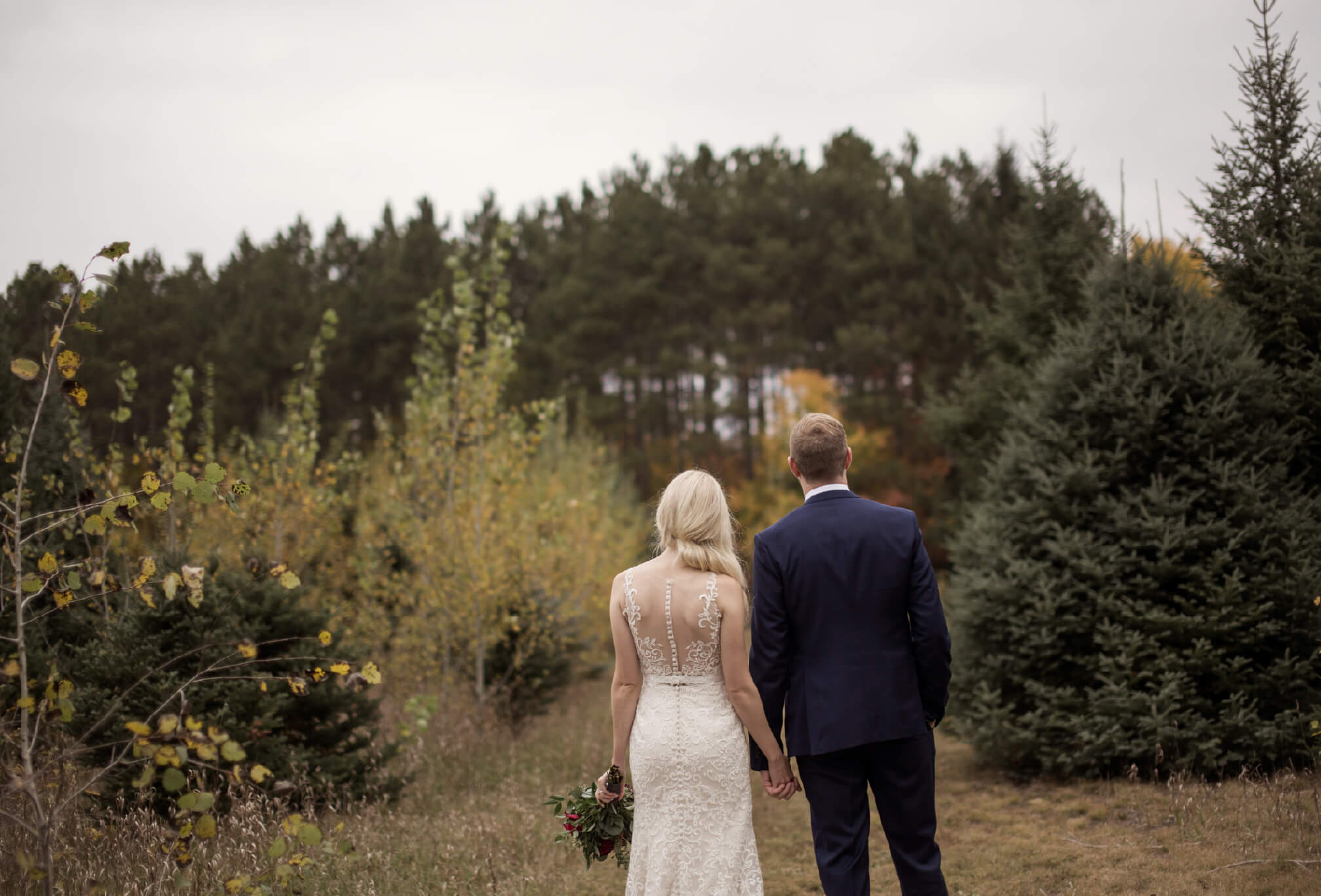 Dreamy fall wedding at Drysdale's Tree Farm - Tied Photo & Films